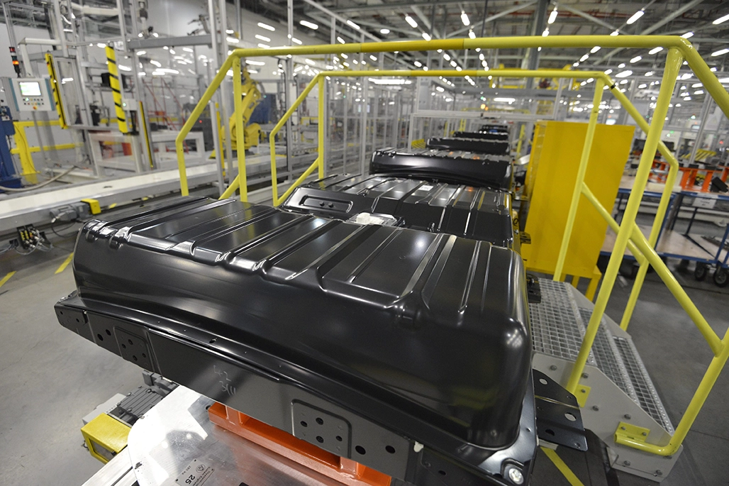 Electric vehicle sales up on 2021 - AESC UK